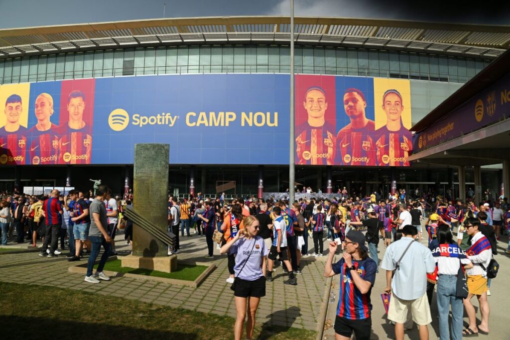 Barcelona officially announce first-team training at revamped Spotify ...